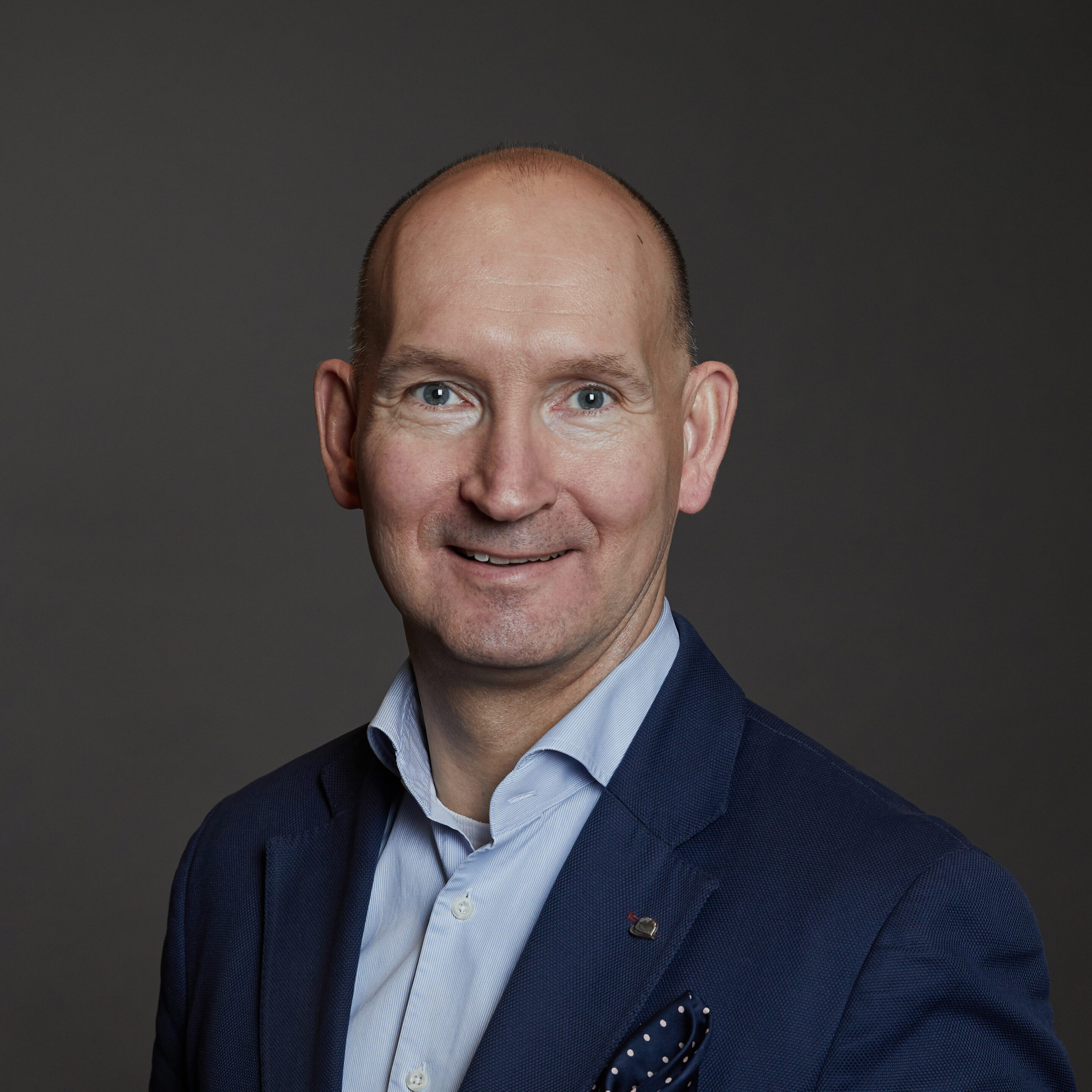 Niclas Hiller, Formue